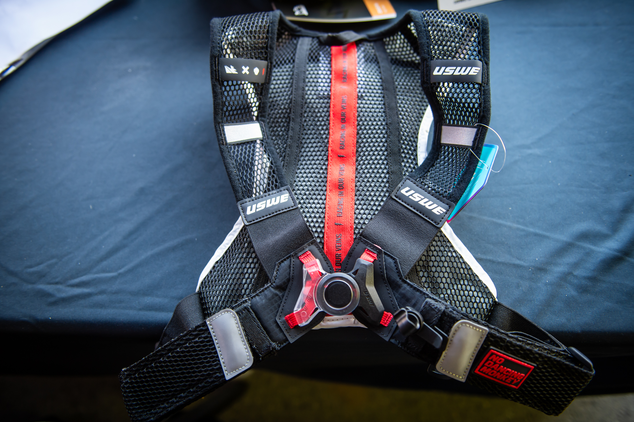 USWE 2.0 Race hydration pack - PIT BITS - Sea Otter 2024 Day 3 ...