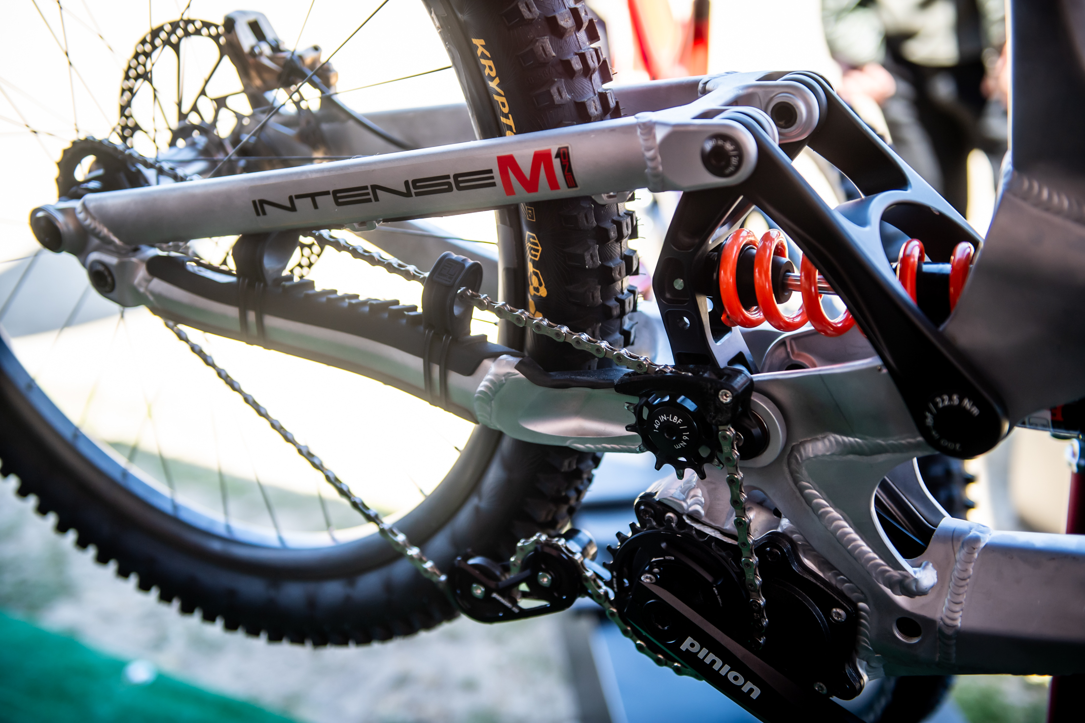 Intense M1 Gearbox - PIT BITS - Sea Otter 2024 Day 2 - Mountain Biking ...