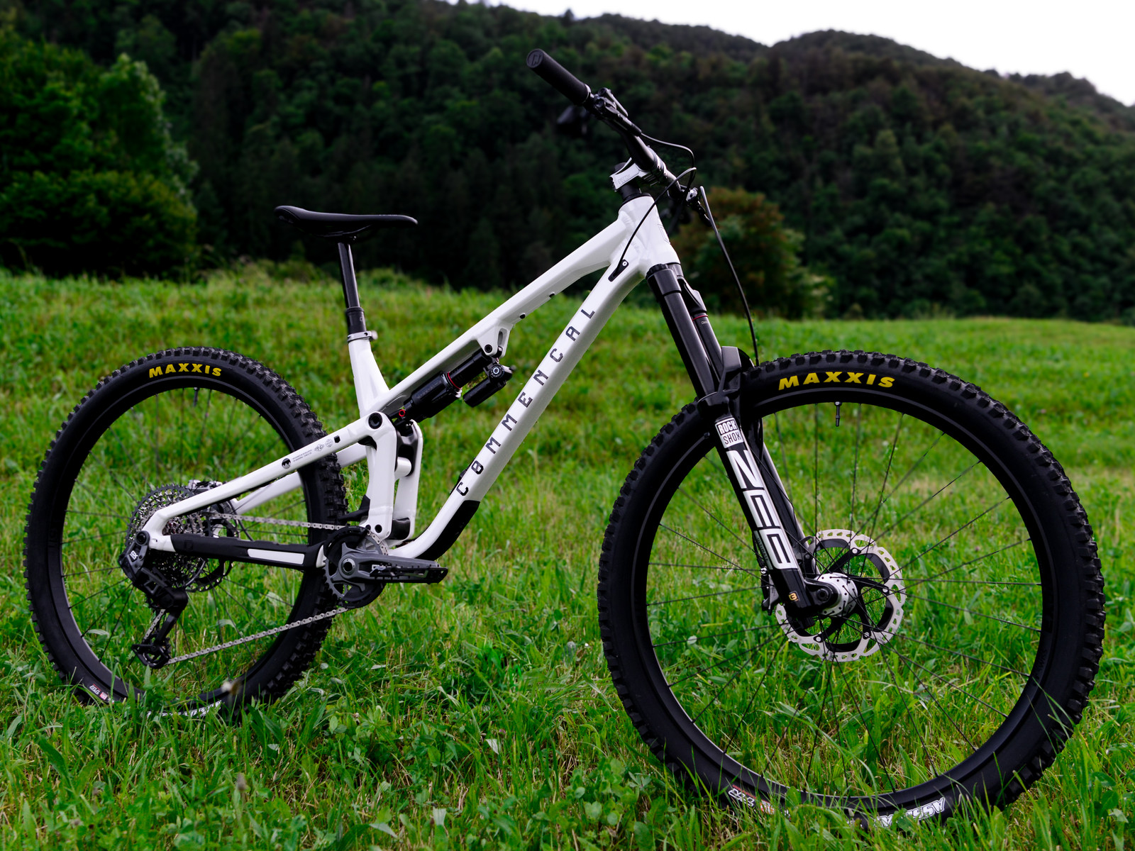 Commencal Meta V5 - Vital Bike of the Day June 2024 - Mountain Biking ...