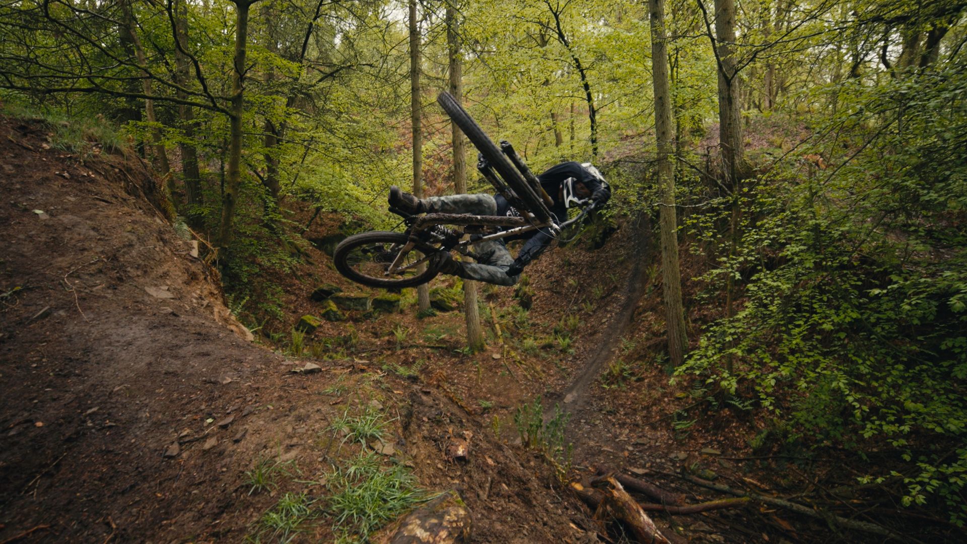 Fergus Ryan Prototype Testing with Privateer Bikes - iceman2058 ...