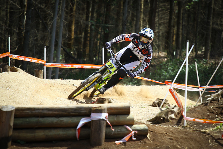 Entering the Bombhole - iamcycho - Mountain Biking Pictures - Vital MTB