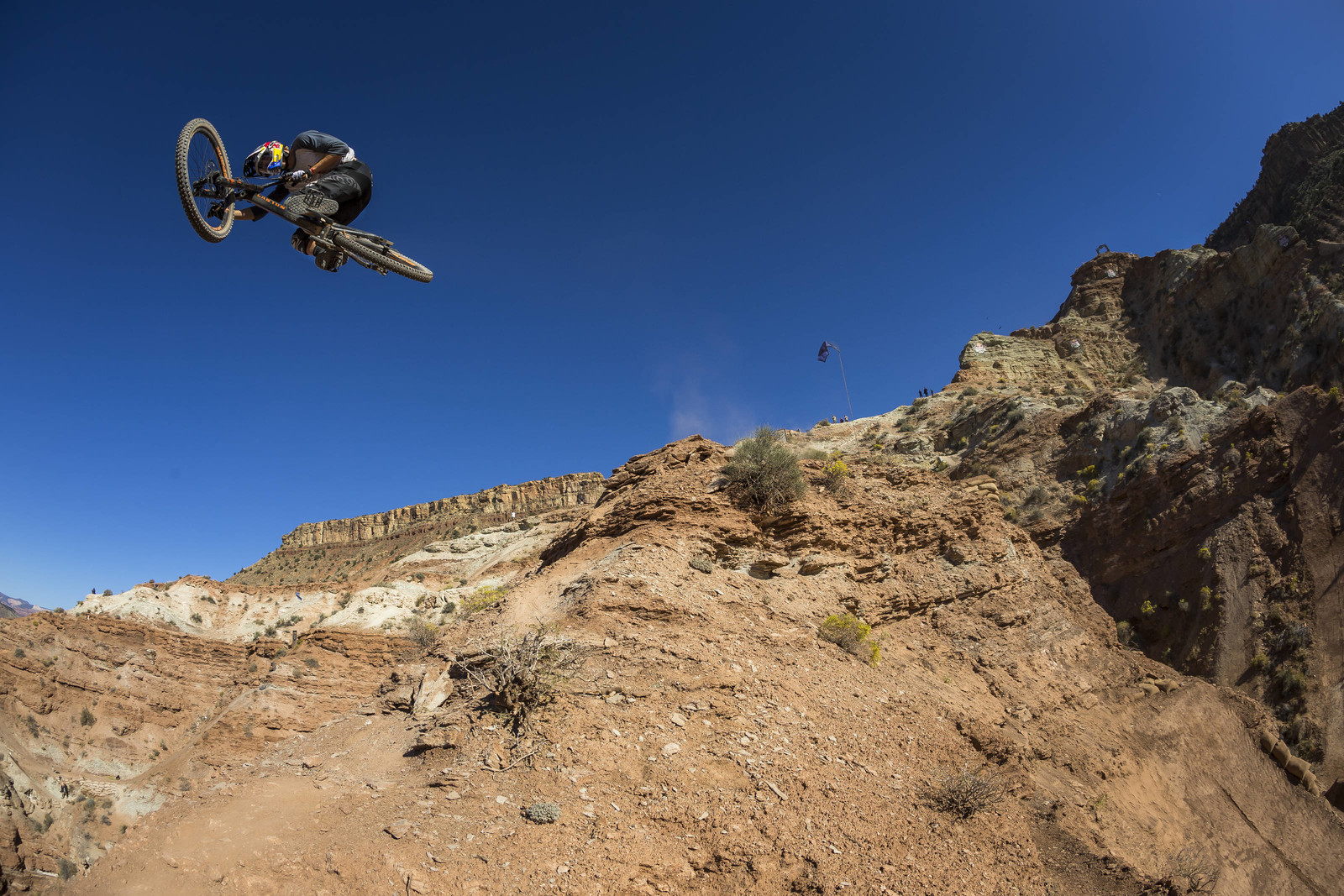 Thomas Genon - Red Bull Rampage 2017 Practice Session - Mountain Biking ...