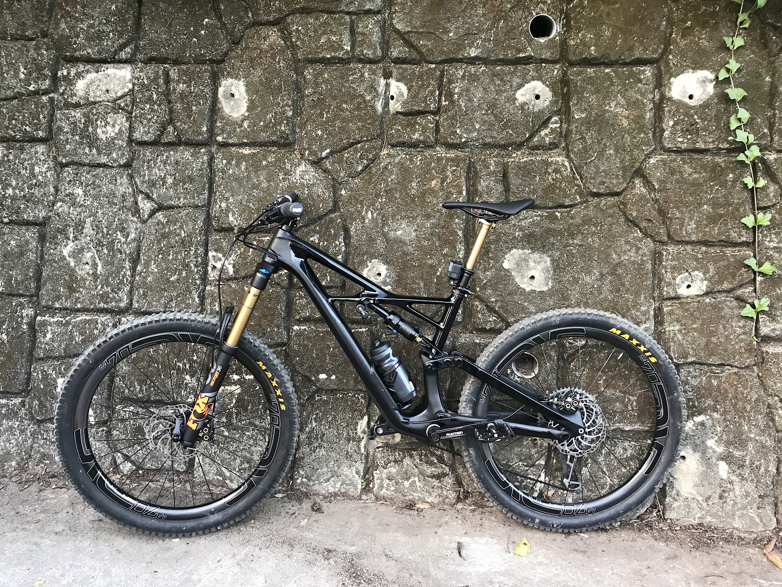 Specialized Enduro S-Works - iceman2058 - Mountain Biking Pictures ...