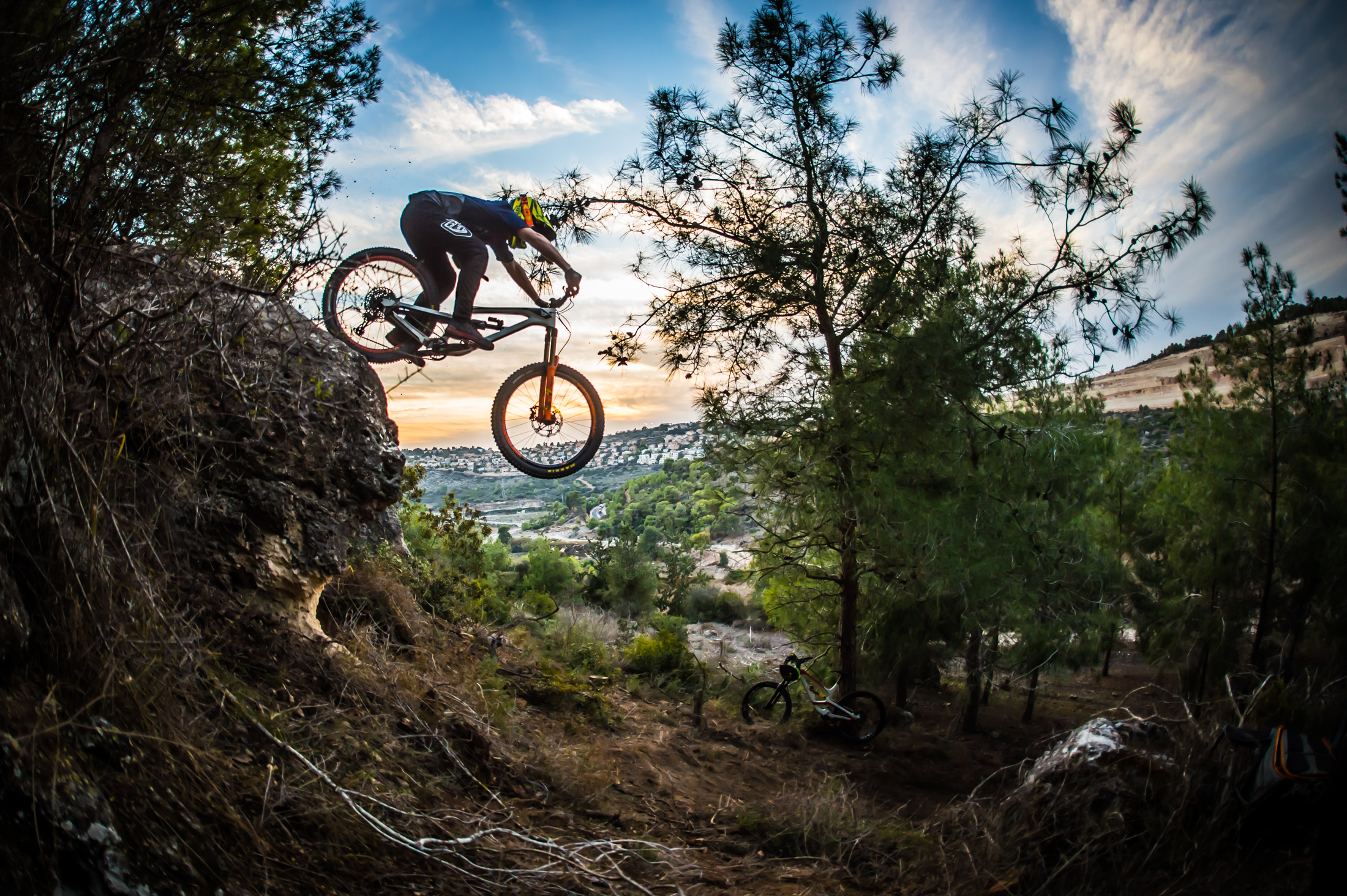 Dropping In - iceman2058 - Mountain Biking Pictures - Vital MTB