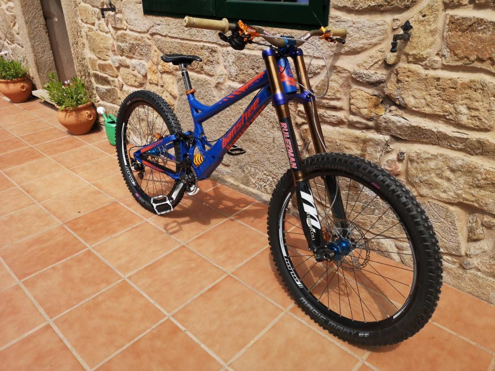 Banshee Legend - 2019 Vital Bike of the Day Collection - Mountain ...