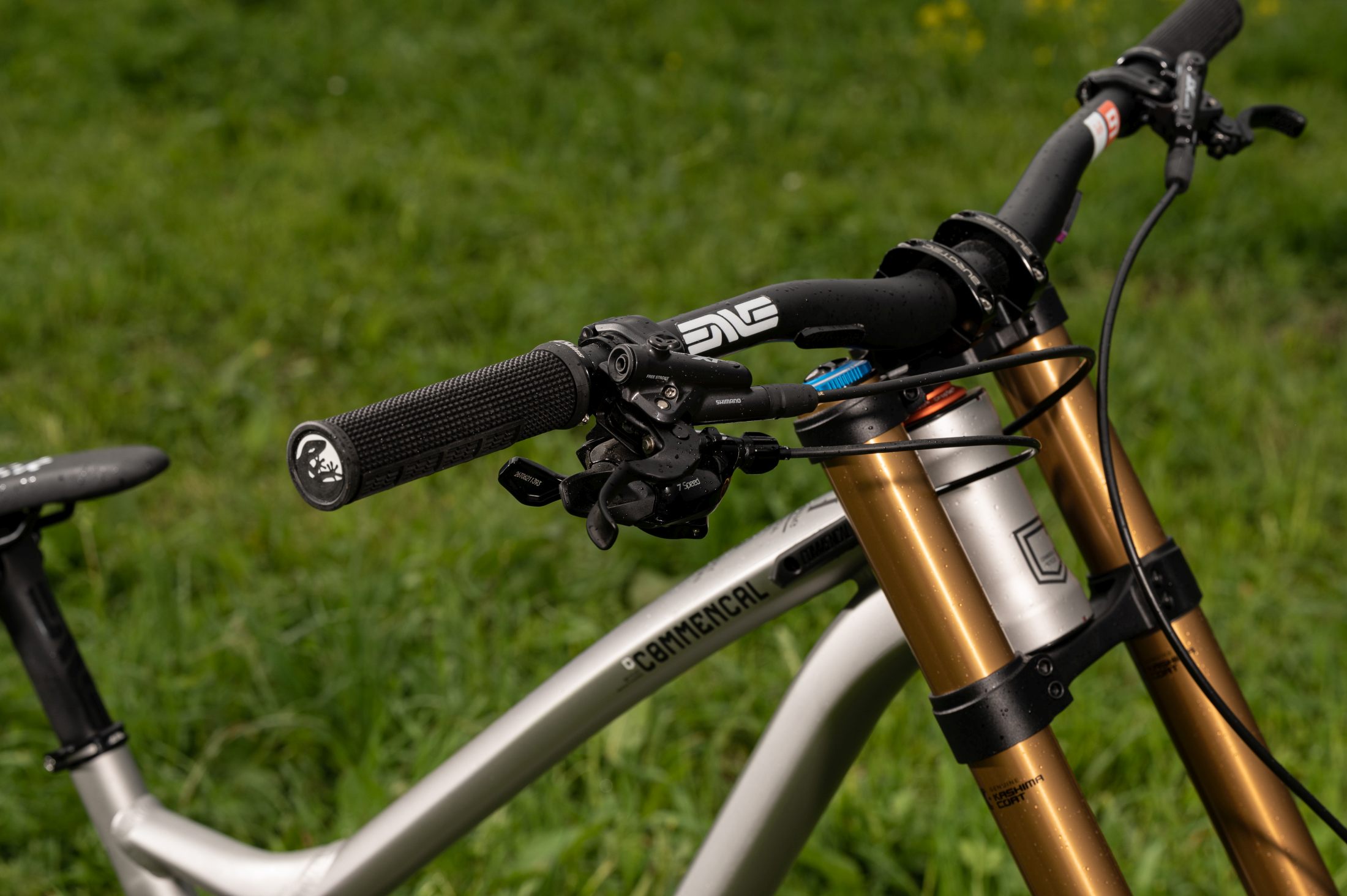 Commencal Virtual High Pivot Prototype DH Bike - Commencal Virtual High ...