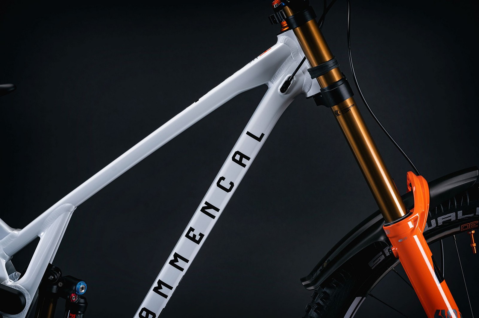 Commencal Supreme DH V5 - Introducing the Commencal Supreme DH V5 ...