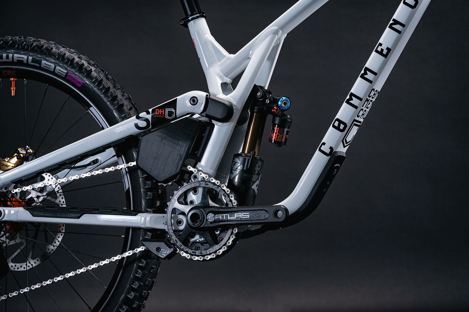 Commencal Supreme DH V5 - Introducing the Commencal Supreme DH V5 ...