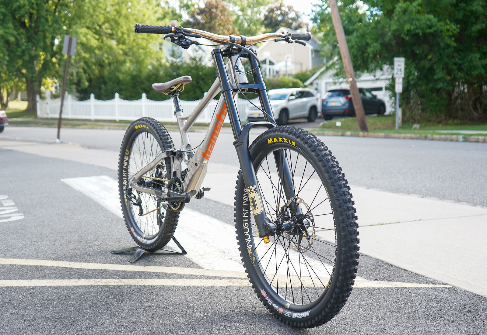 Banshee Legend - Vital Bike of the Day September 2022 - Mountain Biking ...