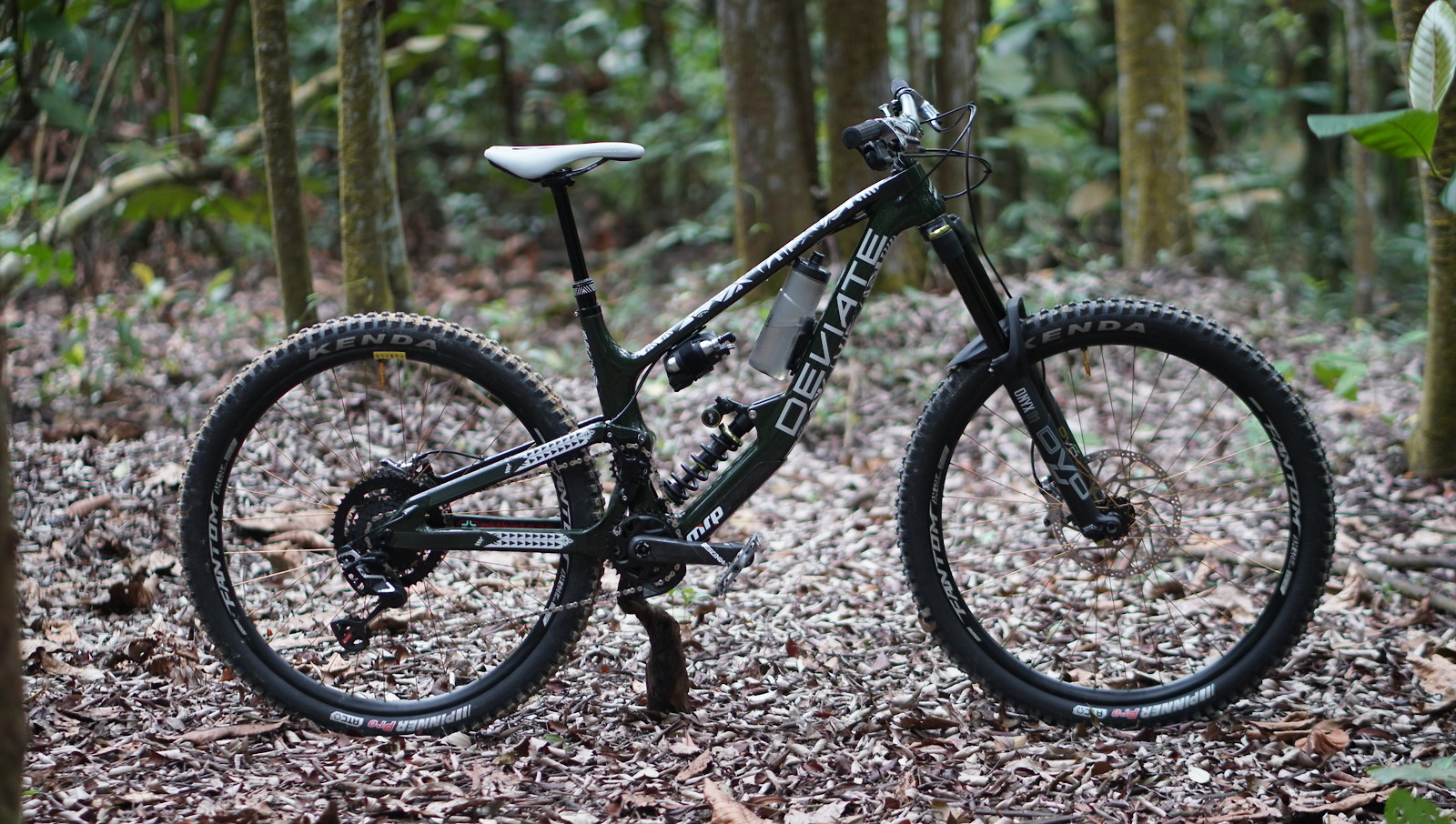 Deviate Claymore - Vital Bike of the Day September 2022 - Mountain ...