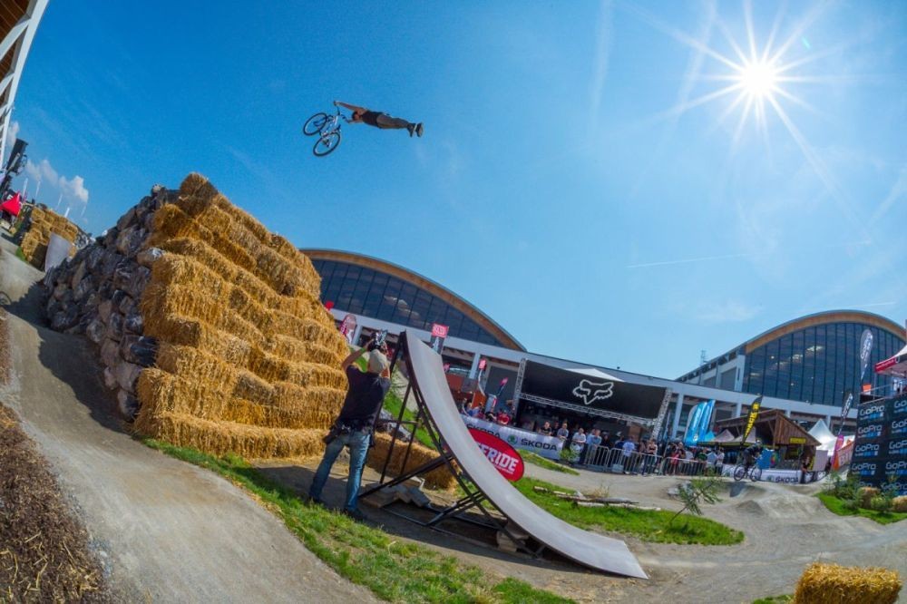 Superman - iceman2058 - Mountain Biking Pictures - Vital MTB