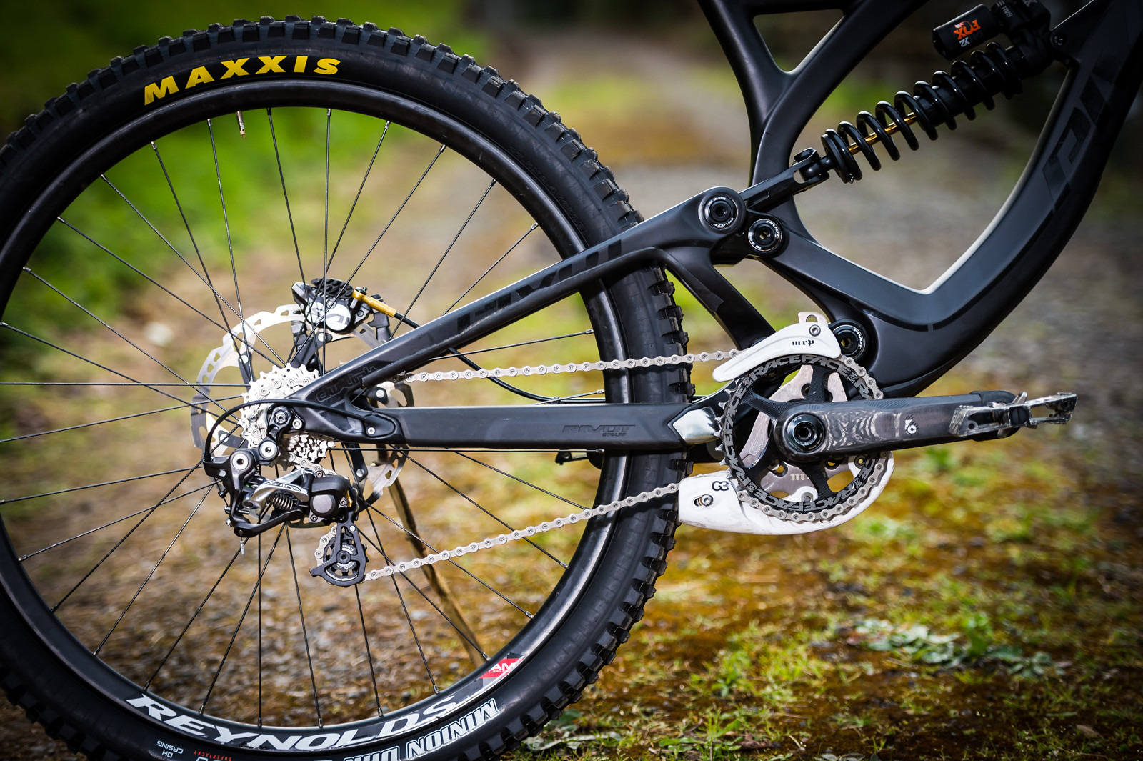 Bernard Kerr's Pivot Phoenix - iceman2058 - Mountain Biking Pictures ...