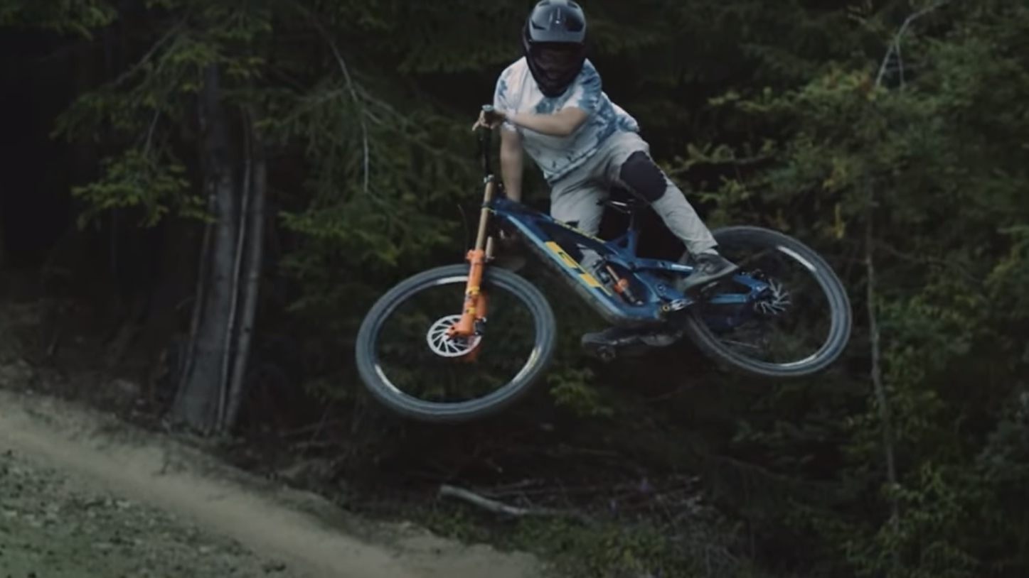 18 Years Old and on the Road to Red Bull Formation: Jessica Blewitt ...