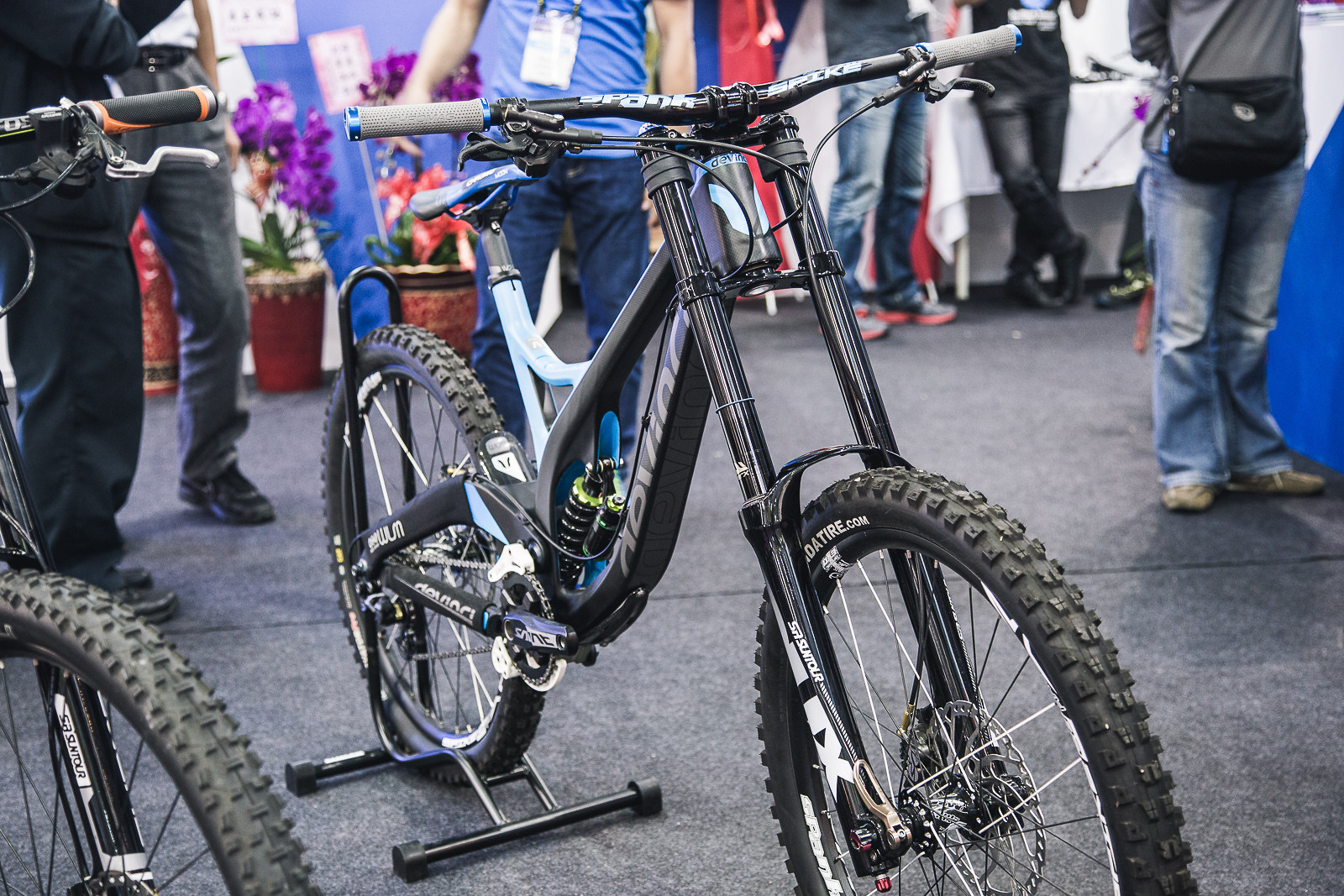 SR Suntour and Devinci Wilson 26 - LTrumpore - Mountain Biking Pictures ...