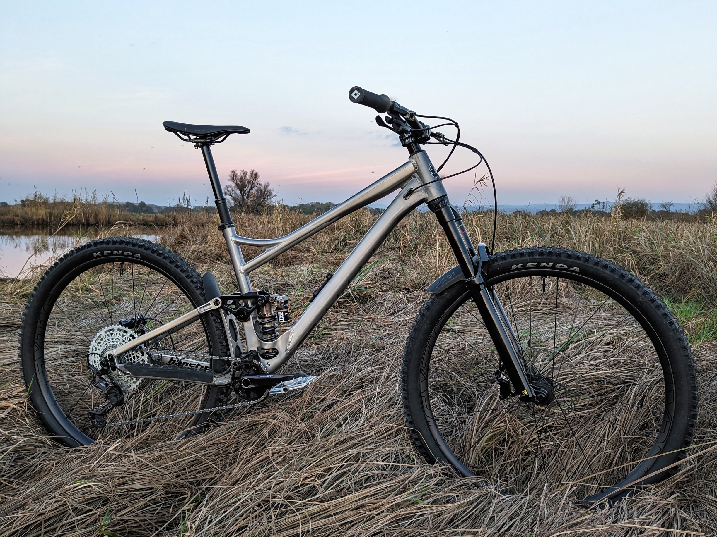 Banshee Prime V3.2 - Miso0's Bike Check - Vital MTB