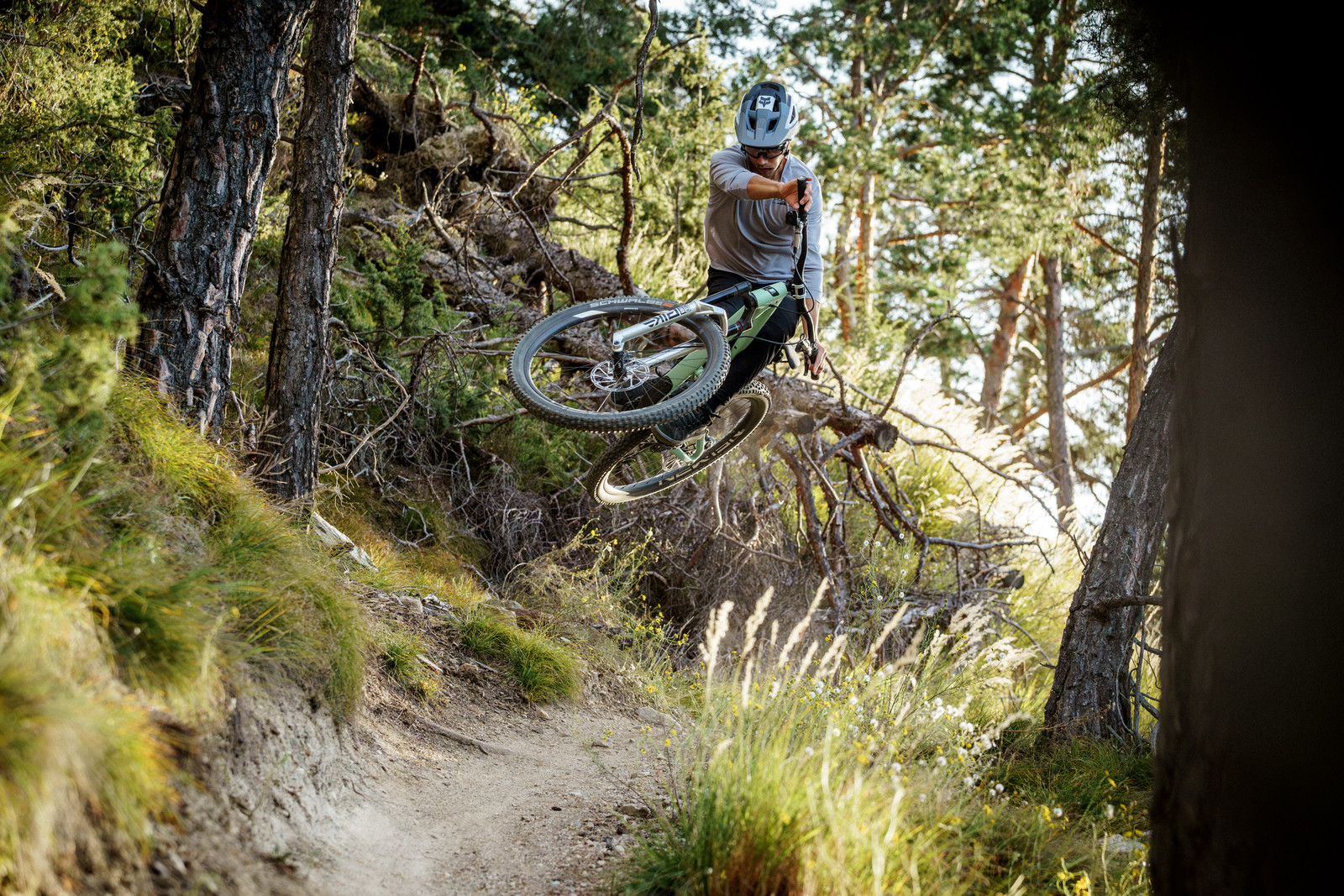 Propain Launches the Hugene 2 CF Limited Edition 'Frosted Mint ...