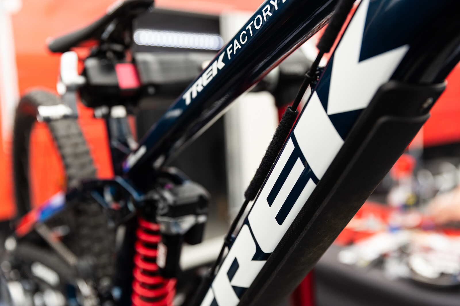 PIT BITS - 2025 World Cup Downhill, Bielsko-Biala, Poland - Mountain Bike Feature - Vital MTB