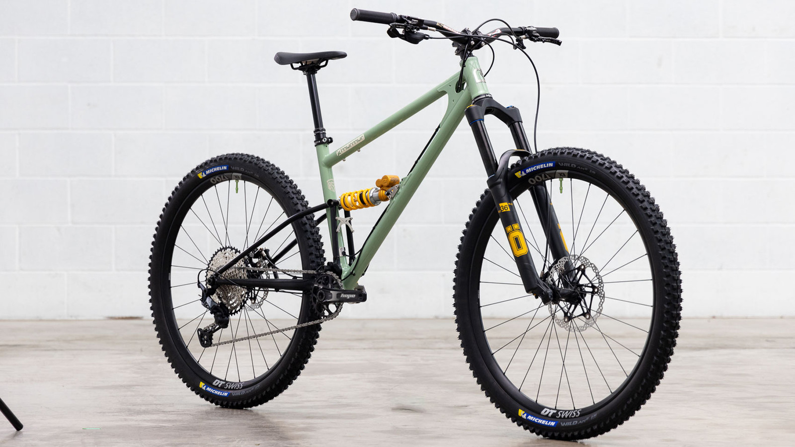 Starling Cycles Launches New Complete Bikes - Mountain Bike Press ...