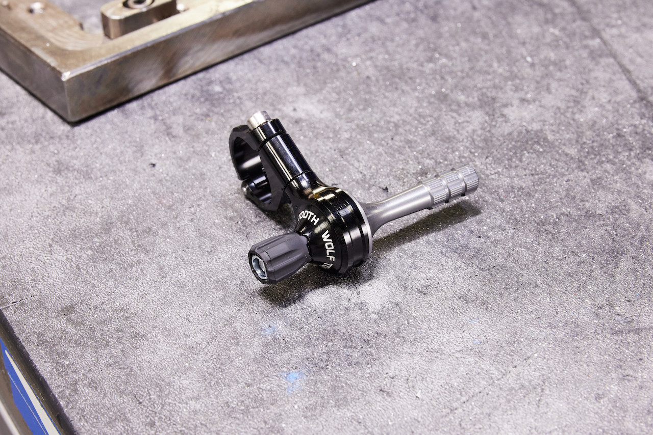 silver dropper post lever