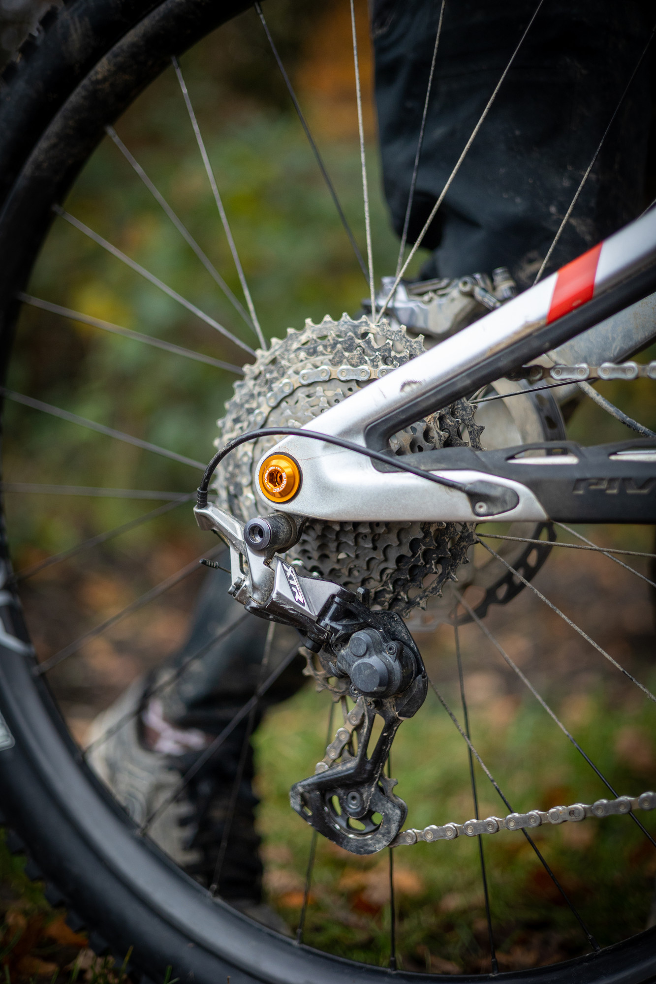 Burgtec Release Super Boost Rear Axles for Pivot and Evil Models ...