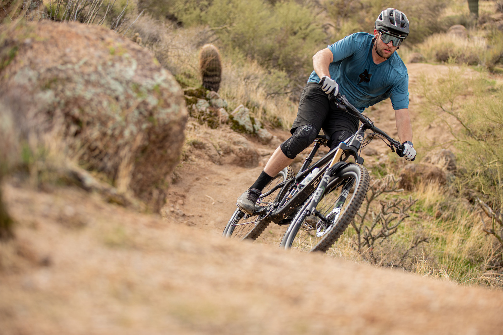 REVIEW: Pivot Switchblade V3 First Ride - Mountain Bike Feature - Vital MTB