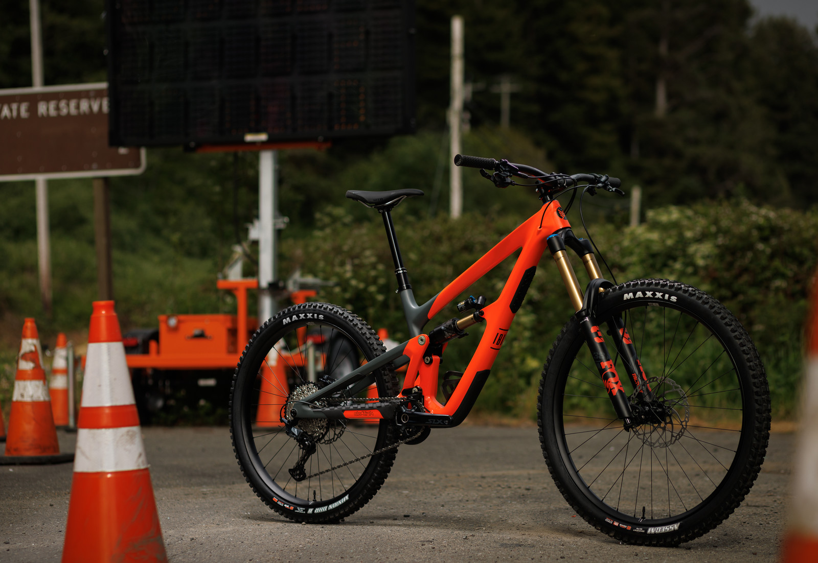 Introducing the HD6 - Ibis' All-New Enduro Bike - Mountain Bike Press ...