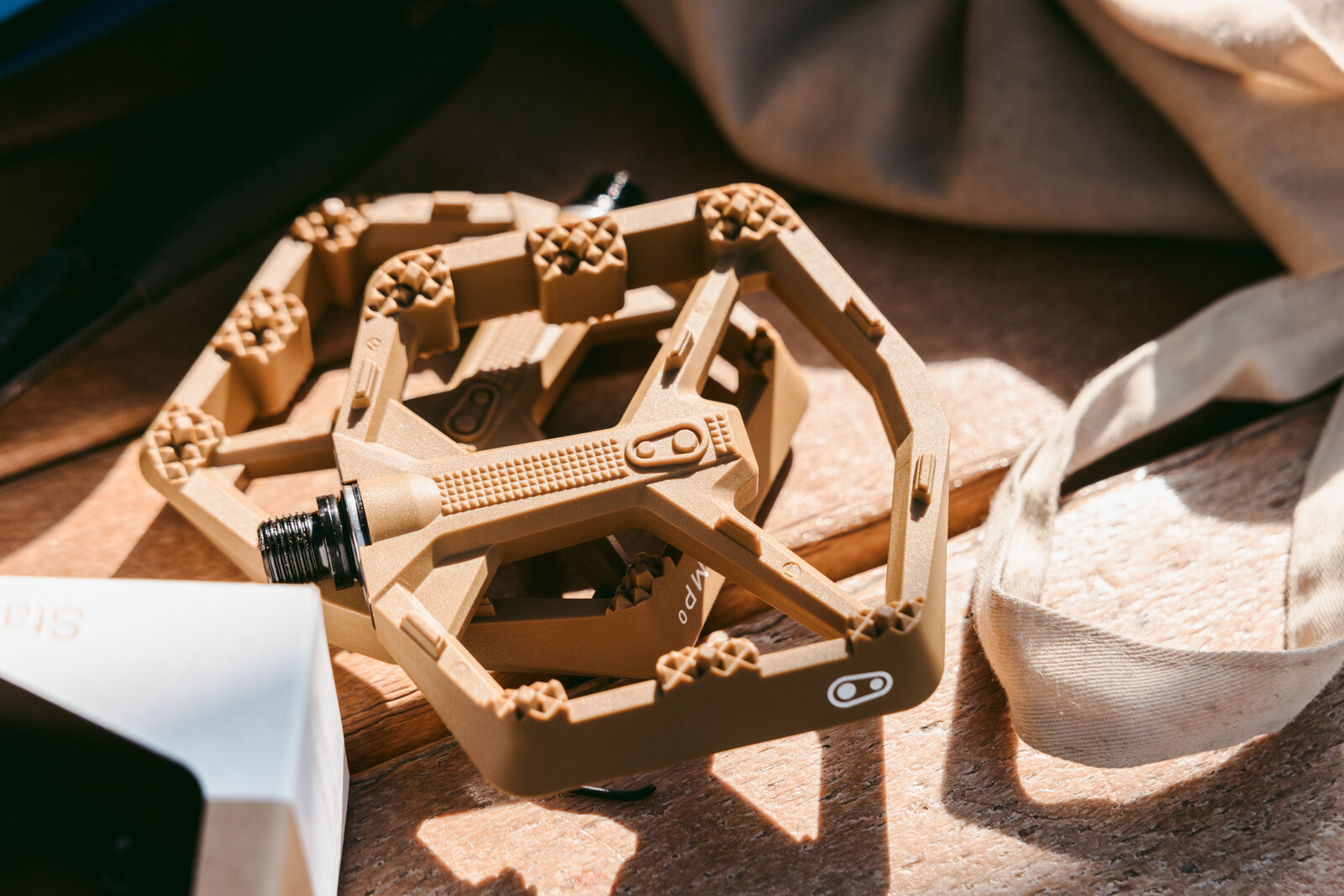 Crankbrothers Launches Composite Stamp 0 Pedal for $49.99 - Mountain ...