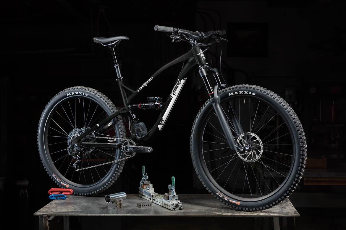 2018 Guerrilla Gravity The Smash Race Bike - Reviews, Comparisons ...