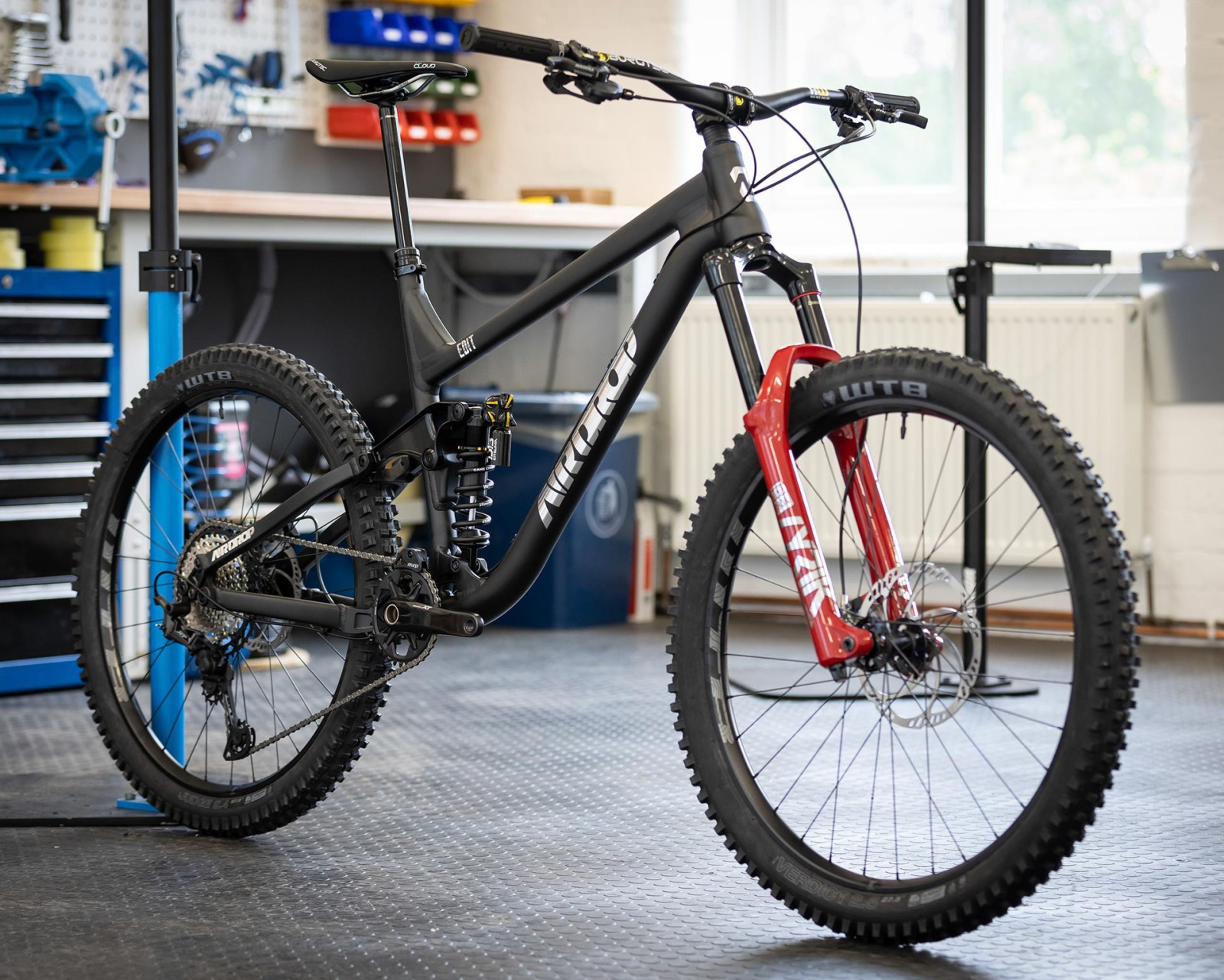 2021 Airdrop Edit V4 CCXTMT7 Bike - Reviews, Comparisons, Specs - Bikes ...