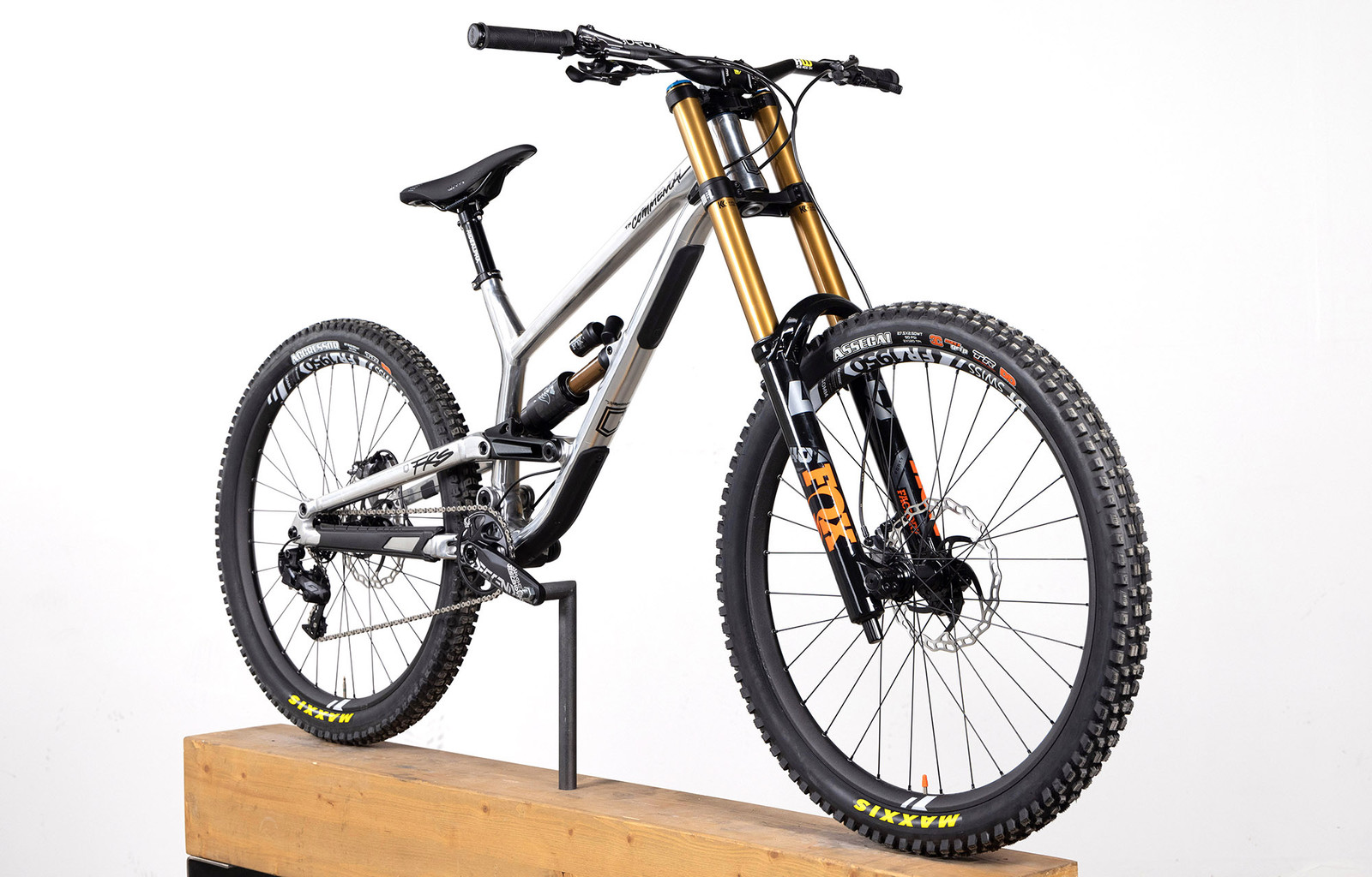 2023 Commencal FRS Signature ALC Bike - Reviews, Comparisons, Specs ...