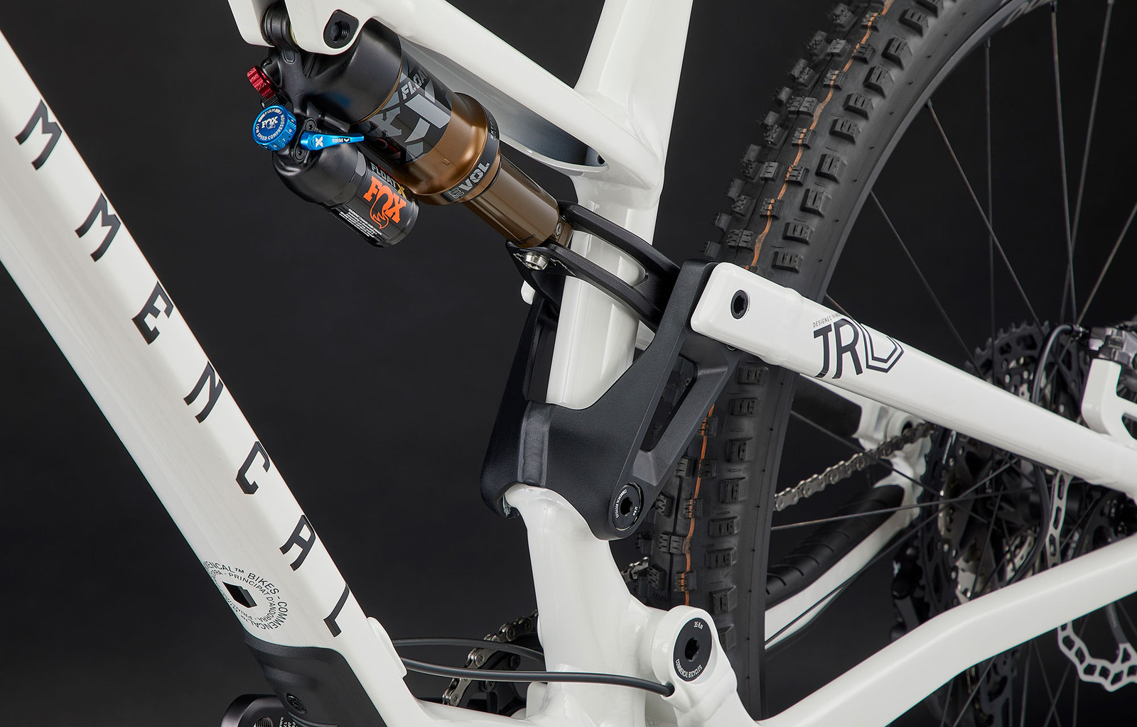 2023 Commencal Meta TR V4 Signature Bike - Reviews, Comparisons, Specs ...