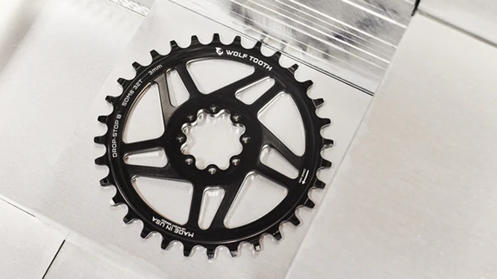 Wolf Tooth Direct Mount Chainrings for SRAM 8-Bolt Mountain Cranks ...