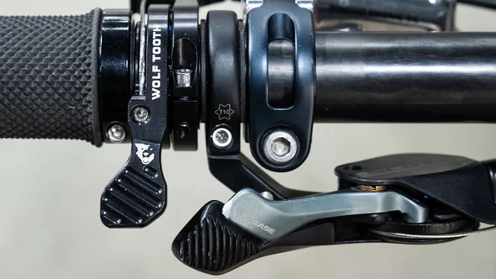Wolf Tooth ReMote BarCentric Dropper Lever - Reviews, Comparisons ...