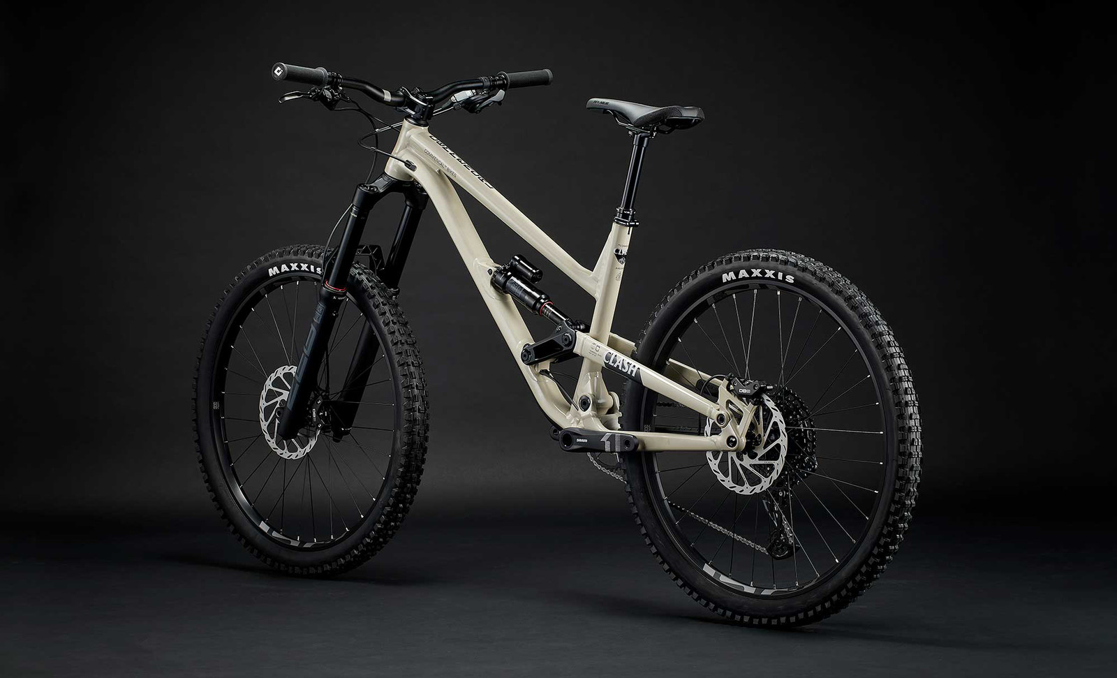 2023 Commencal Clash Ride Bike - Reviews, Comparisons, Specs - Bikes ...