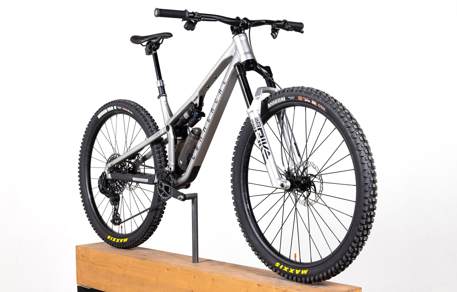 2023 Commencal T.E.M.P.O. T-Type ALC Bike - Reviews, Comparisons, Specs ...