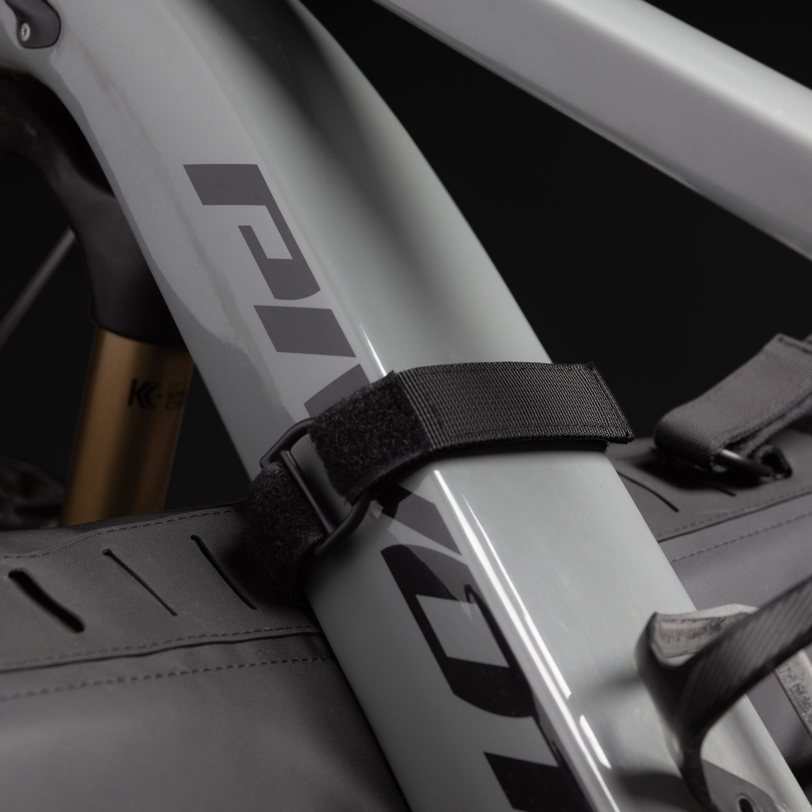 FOX Mission Tailgate Pad - Reviews, Comparisons, Specs - Car Racks ...