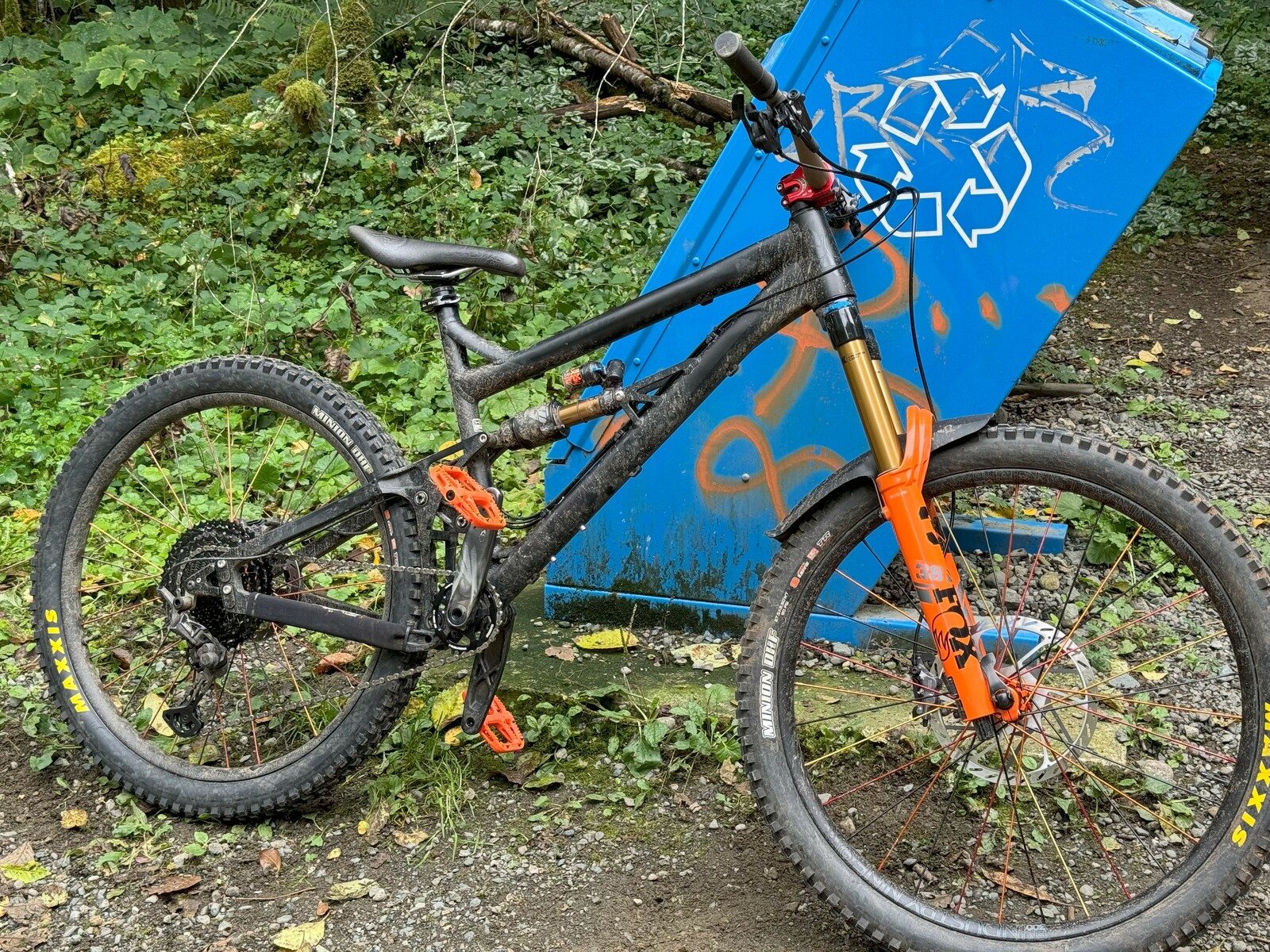 Banshee Rune V2 - AndyAndy's Bike Check - Vital MTB