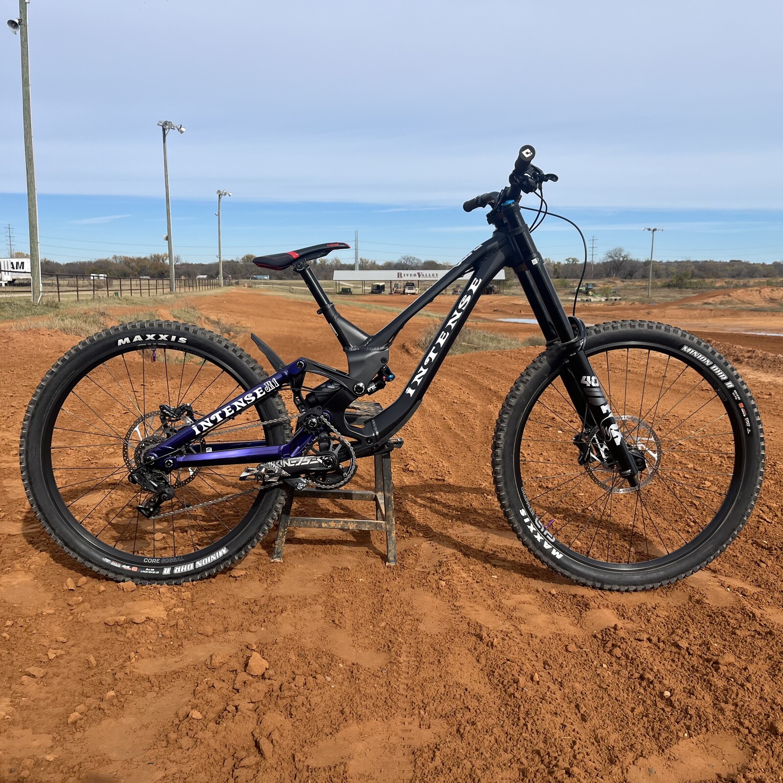 Intense M1 - grenader26's Bike Check - Vital MTB