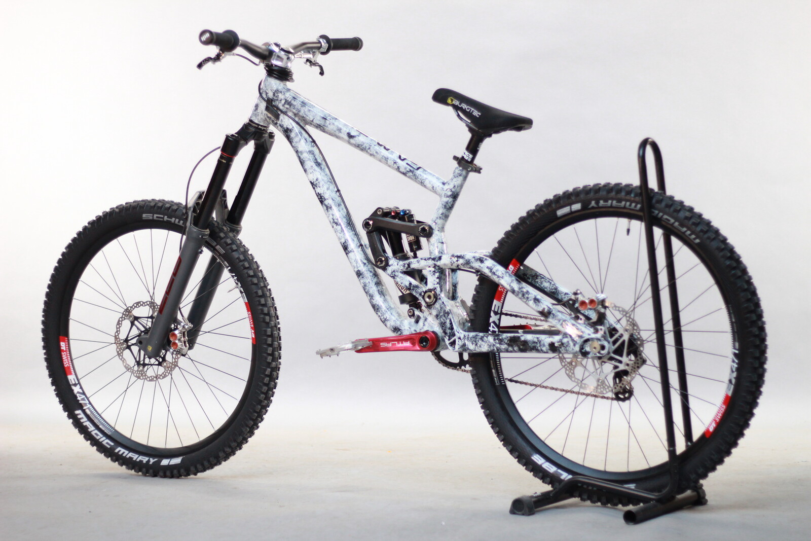 Custom Scott Gambler – snow camo slopeduro machine - SeasonbikesCologne ...