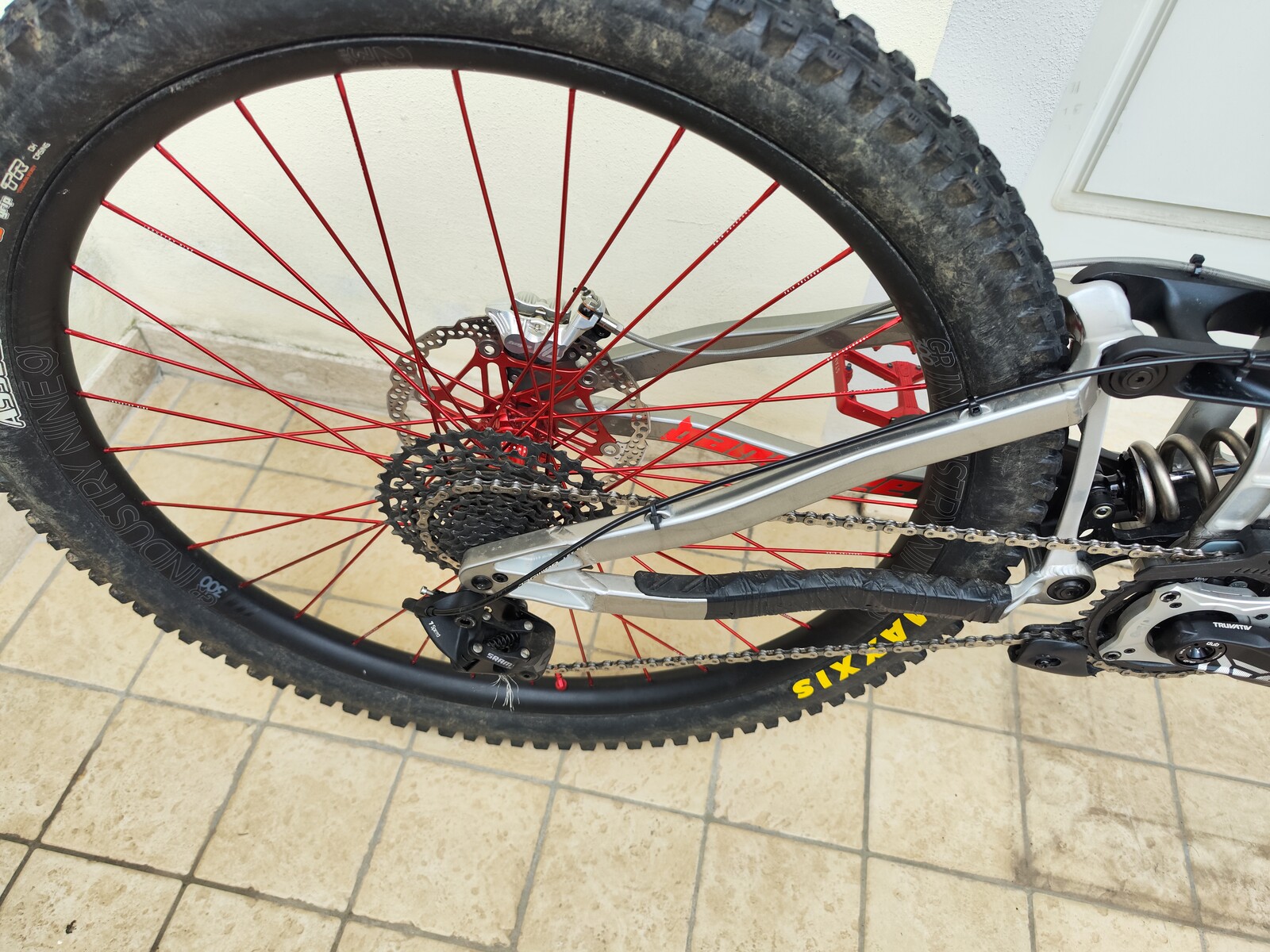 Banshee Legend 29 - NC99's Bike Check - Vital MTB