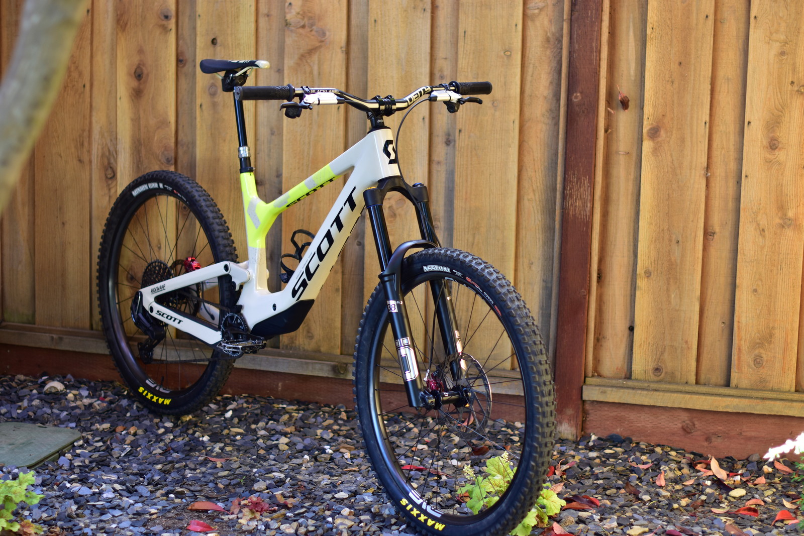 Scott Ransom 900 RC - Jonathon Simonetti's Bike Check - Vital MTB