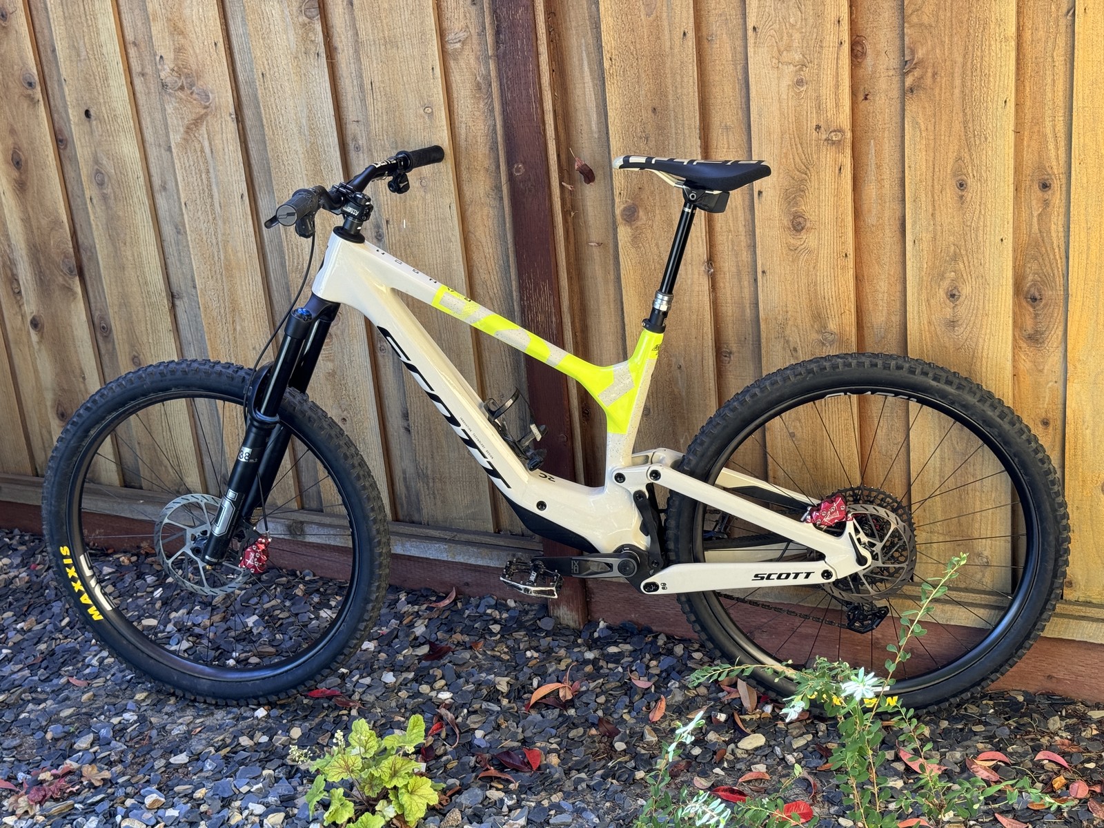 Scott Ransom 900 RC - Jonathon Simonetti's Bike Check - Vital MTB