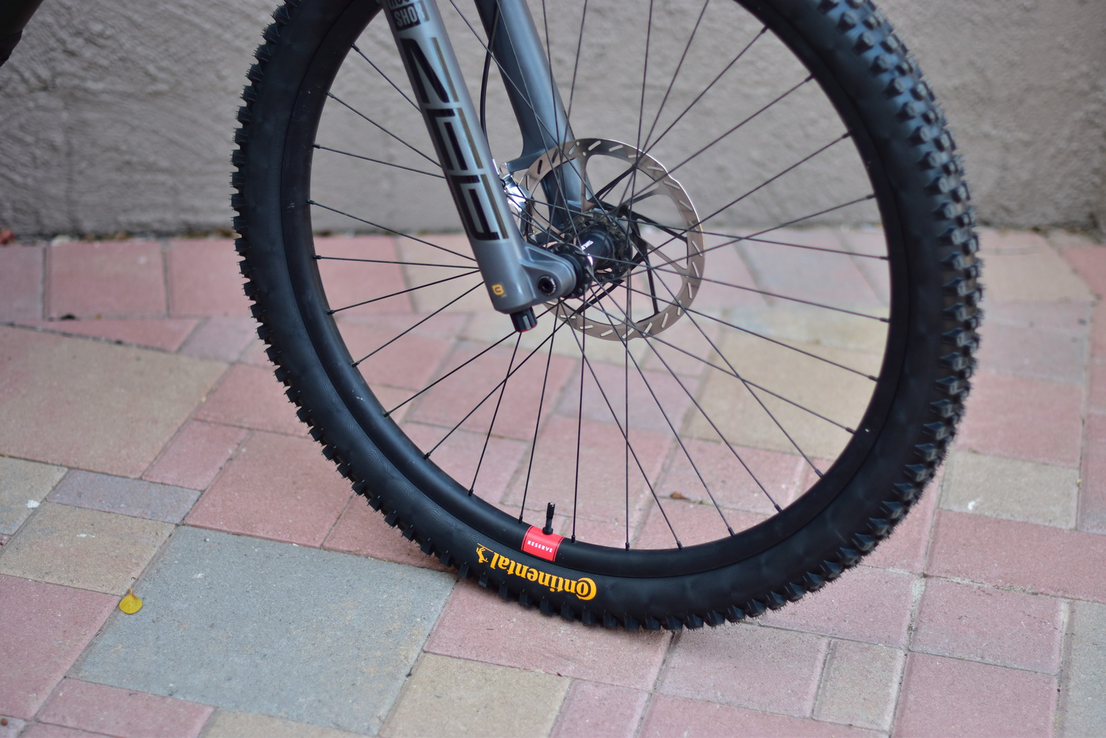 Specialized Stumpjumper Evo - Jonathon Simonetti's Bike Check - Vital MTB