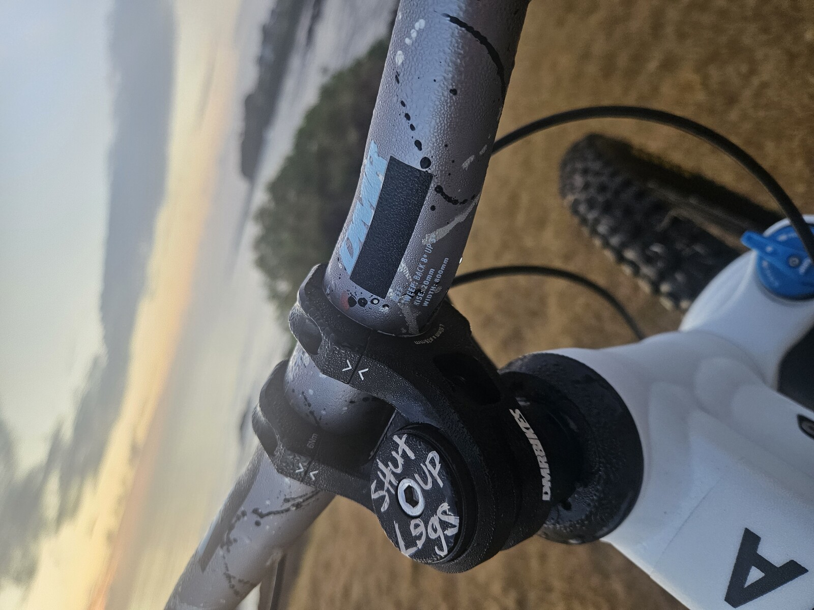 2024 Commencal Meta V5 - crooksy's Bike Check - Vital MTB