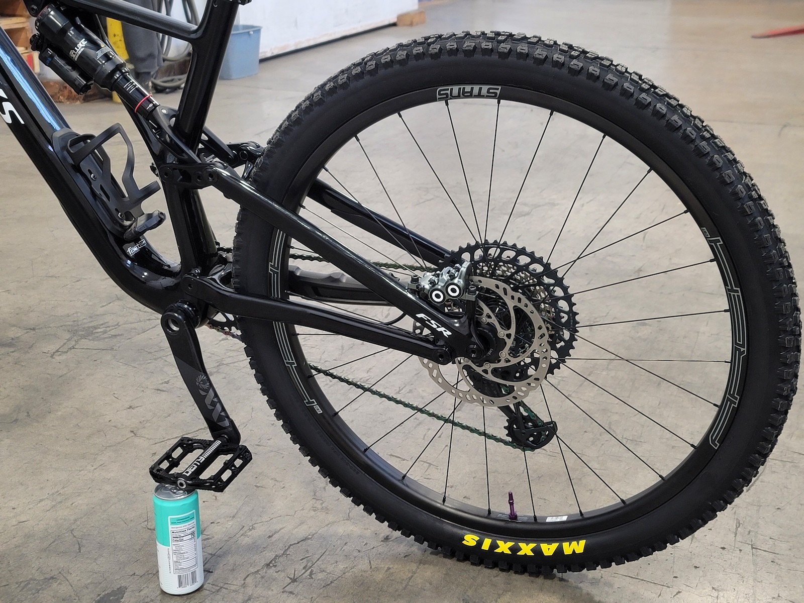 S-Works Stumpjumper - HORTON406's Bike Check - Vital MTB