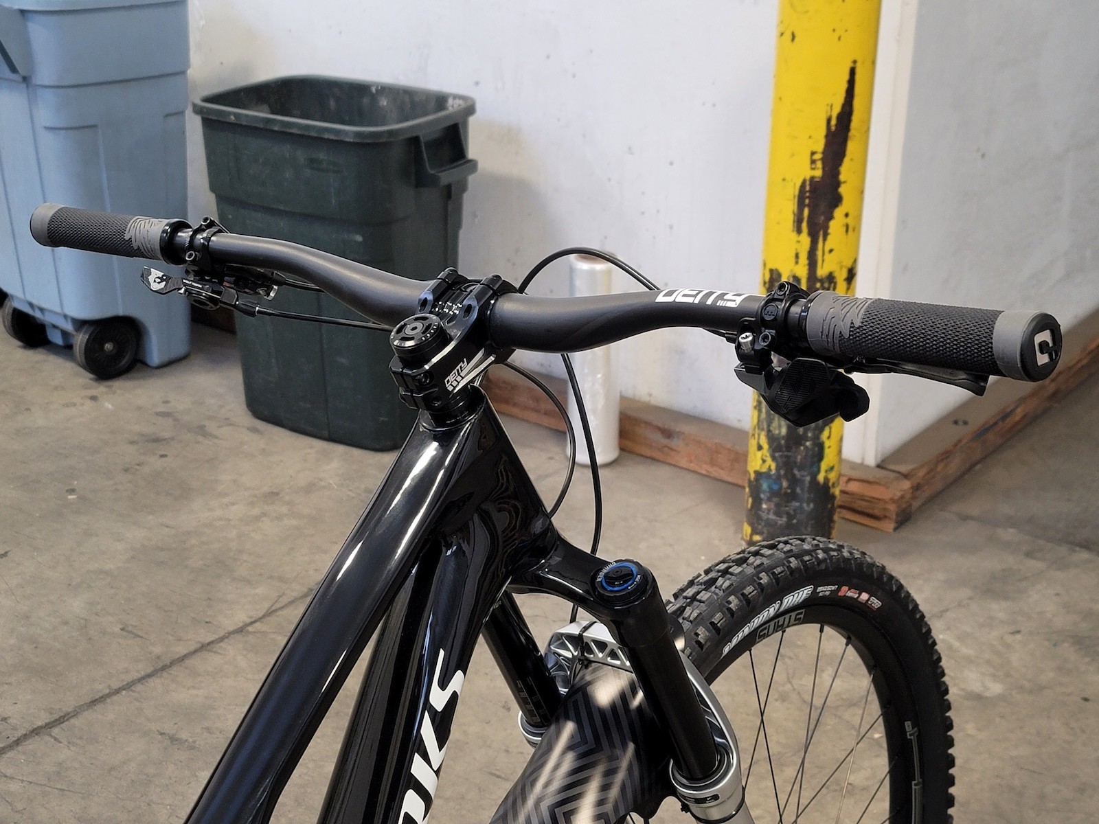 S-Works Stumpjumper - HORTON406's Bike Check - Vital MTB