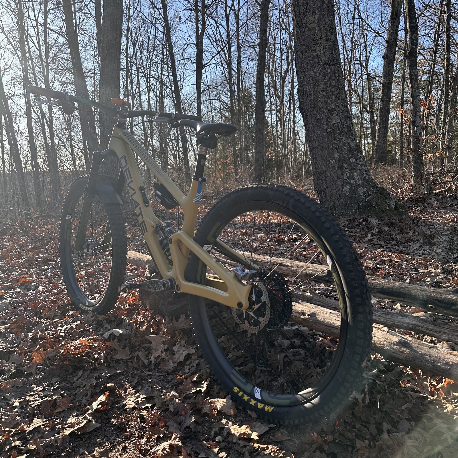 Deviate Highlander II - Rjonesy89's Bike Check - Vital MTB