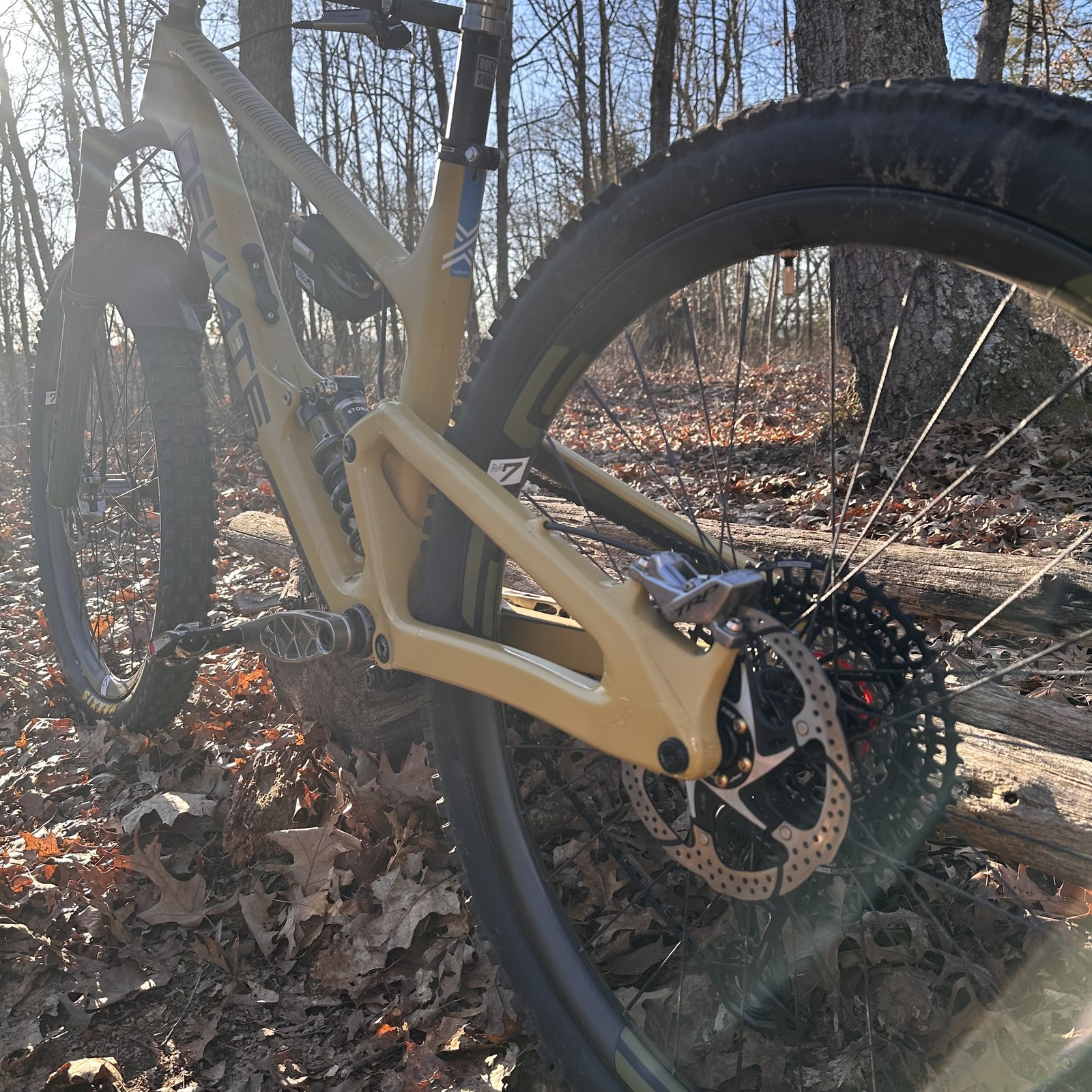 Deviate Highlander II - Rjonesy89's Bike Check - Vital MTB