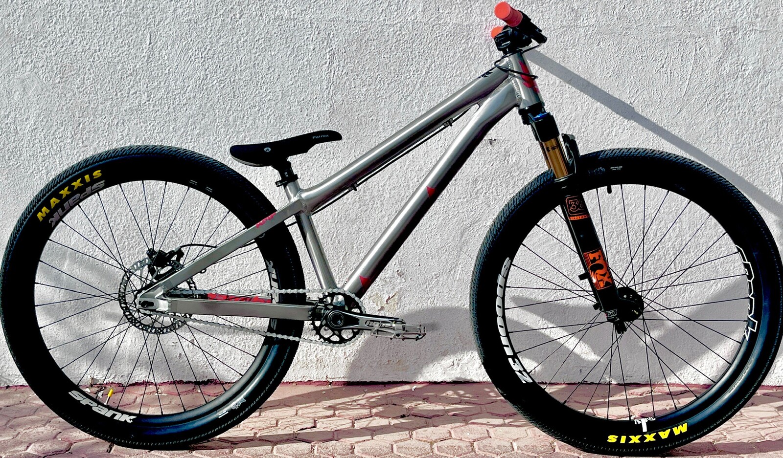 Banshee AMP Grom edition - luisgutrod's Bike Check - Vital MTB