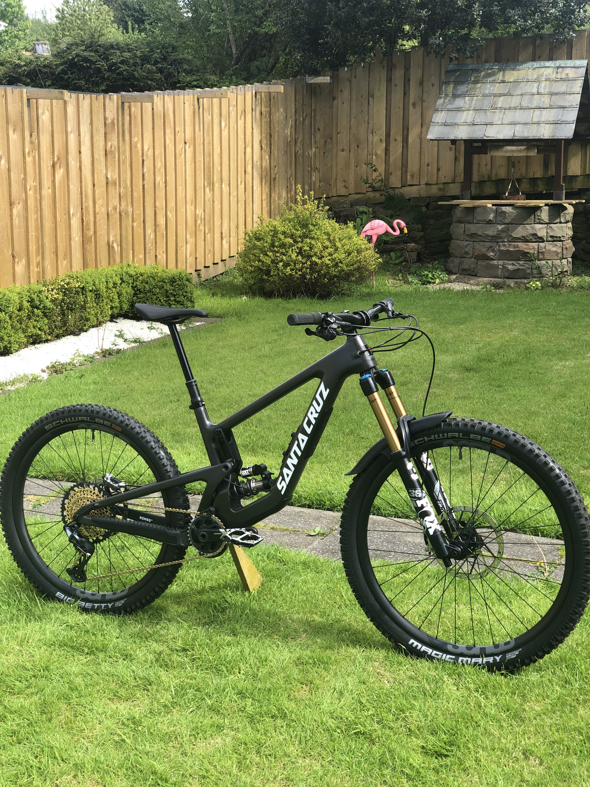 Santa Cruz Nomad 6 - rich.gardiner's Bike Check - Vital MTB